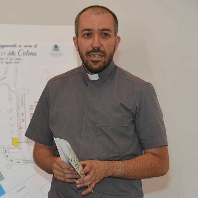 EFFETTO VIRALE, IL LIBRO DI DON ARTURO GRASSO E ANTONIO CARRECA ...