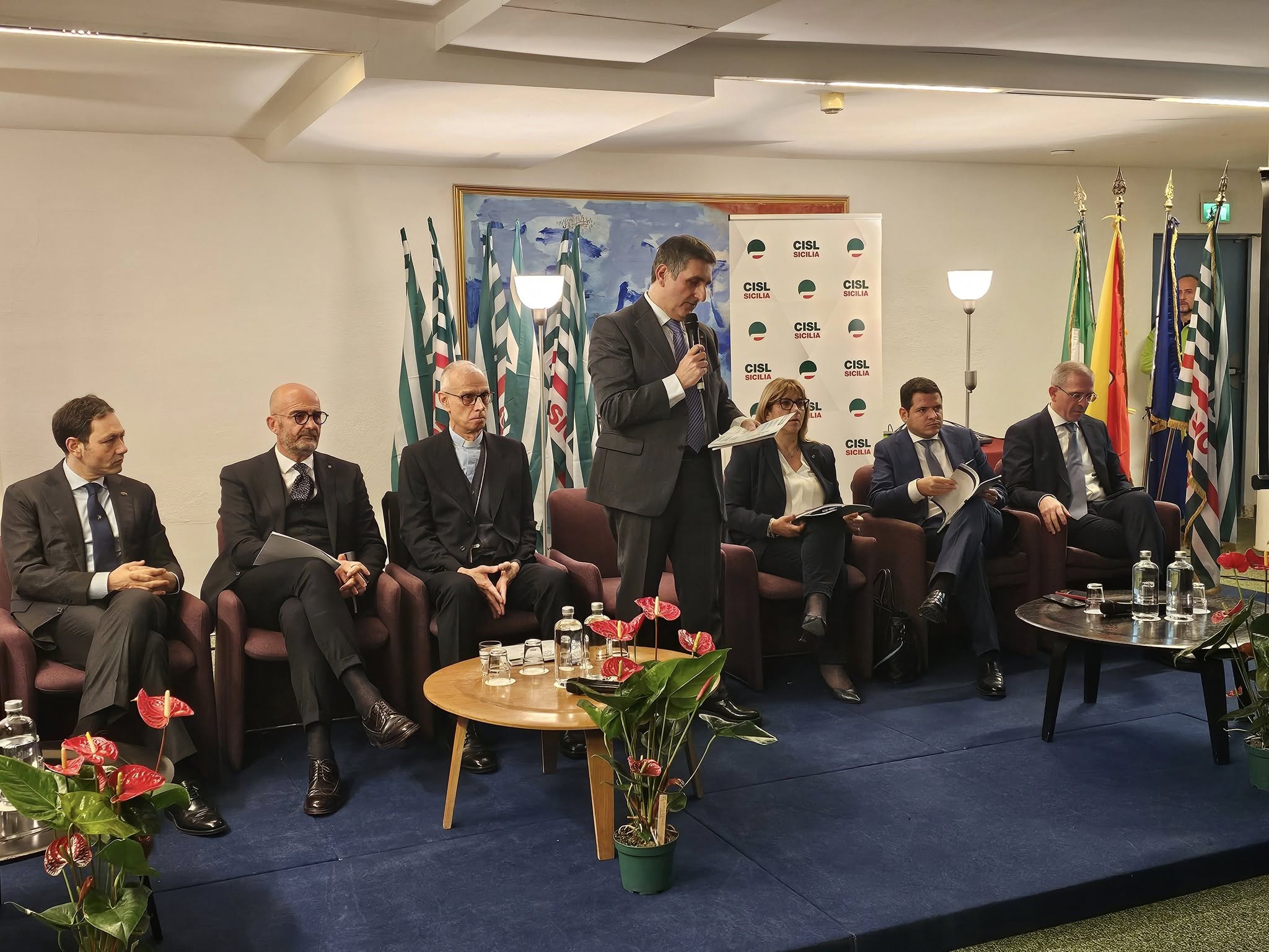 Il vescovo Raspanti al convegno CISL: "Un'etica solida e inclusiva per ...